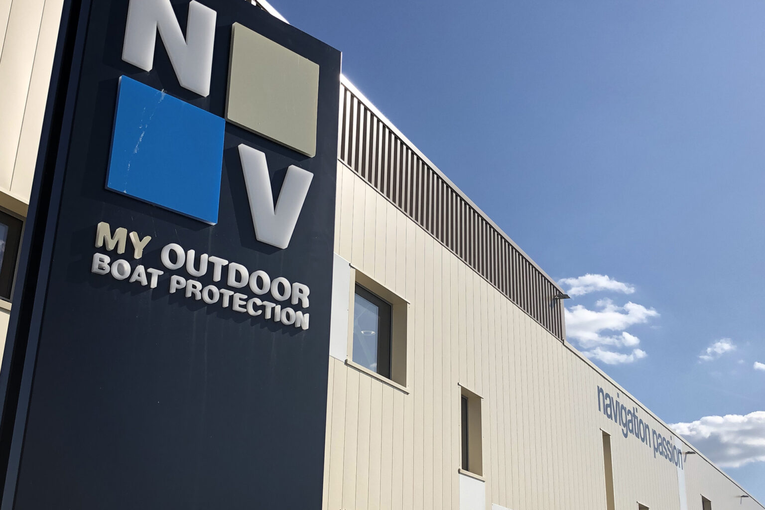 Especialista en equipamiento para barco | Protecciones de exterior NV