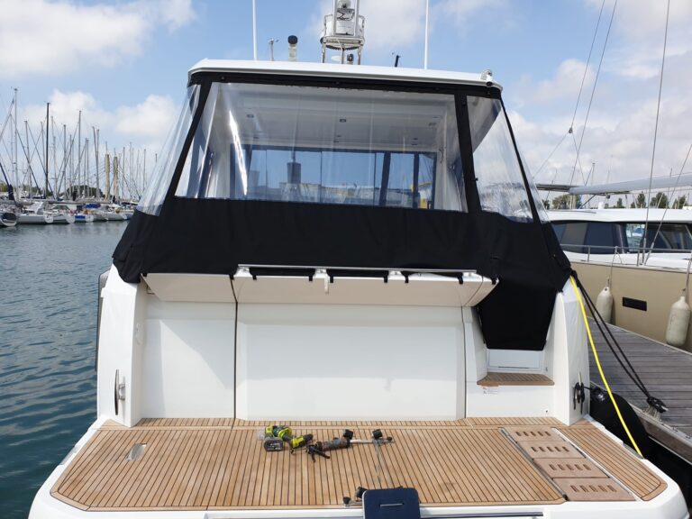 Cockpit enclosure for Motor boat | NVequipment