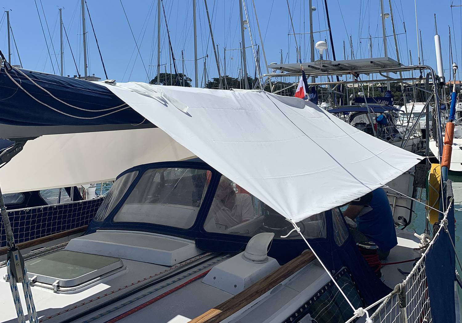 Universal Sun protection for Sailing boat | NVequipment